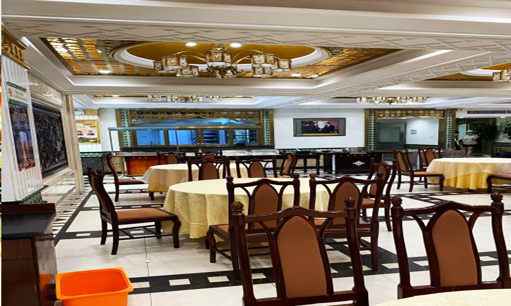 An Le Yuan Restaurant at Wangfu Street-IslamiChina Travel