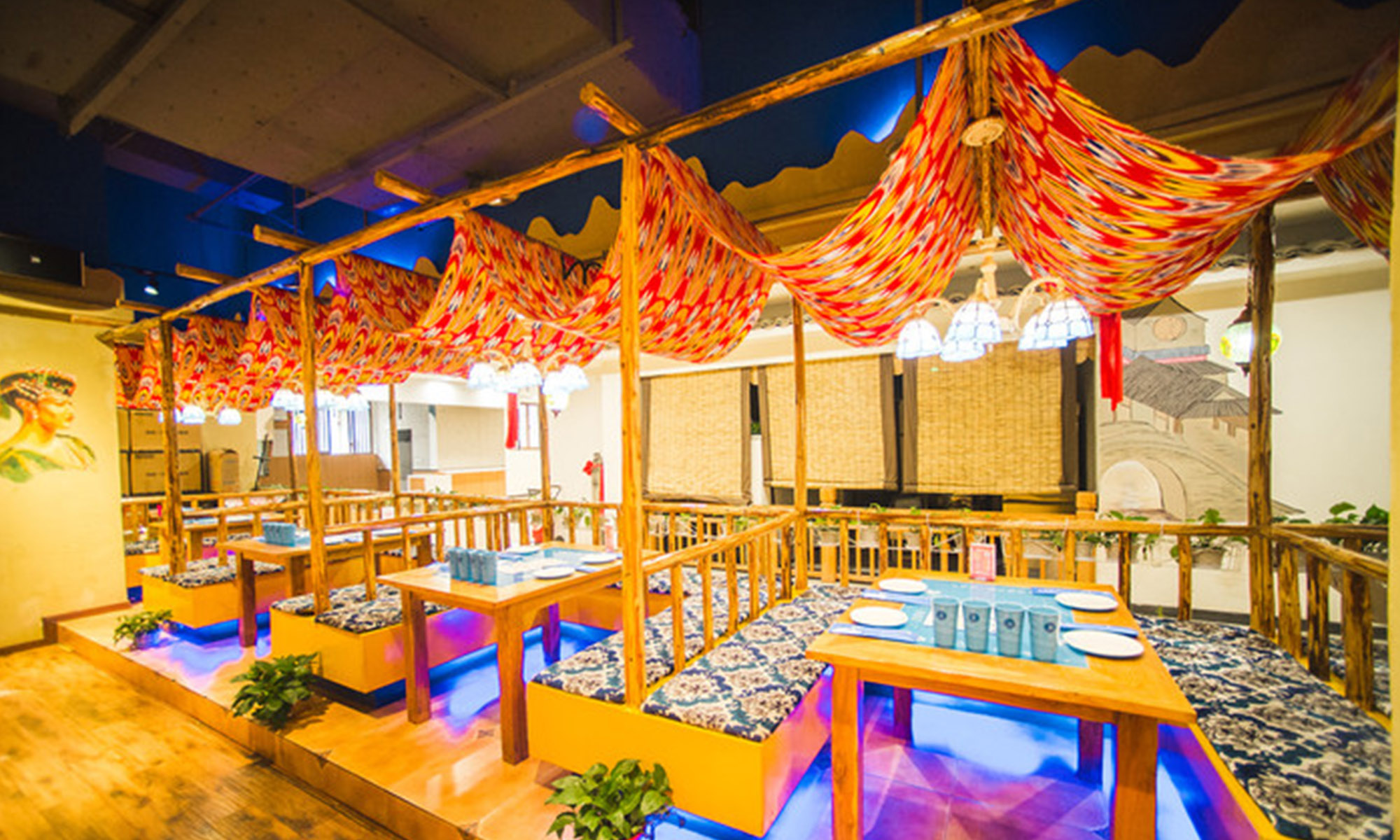 Loulan Guri Xinjiang Restaurant-IslamiChina Travel