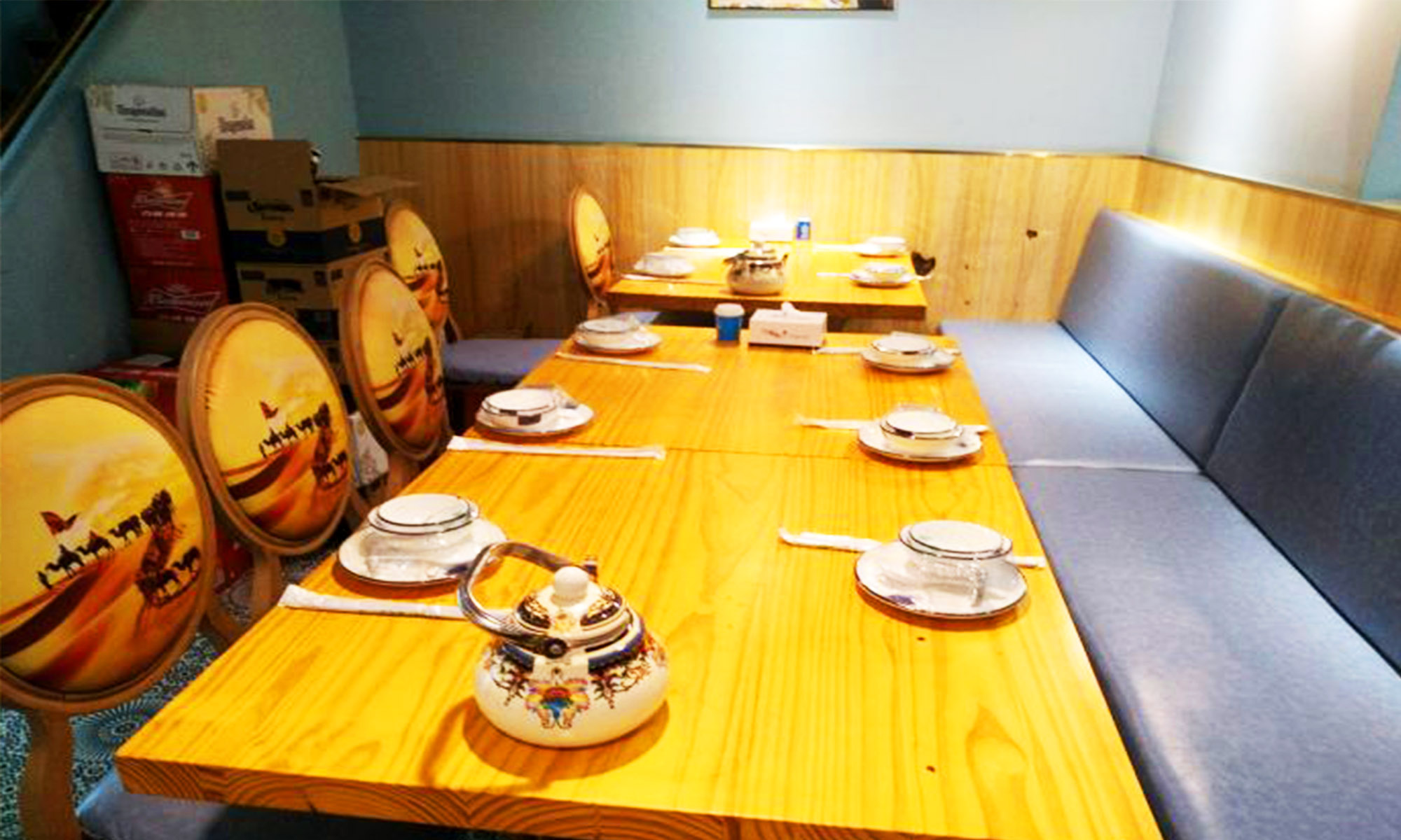 Dutar Xinjiang Restaurant at Gaoxin-IslamiChina Travel