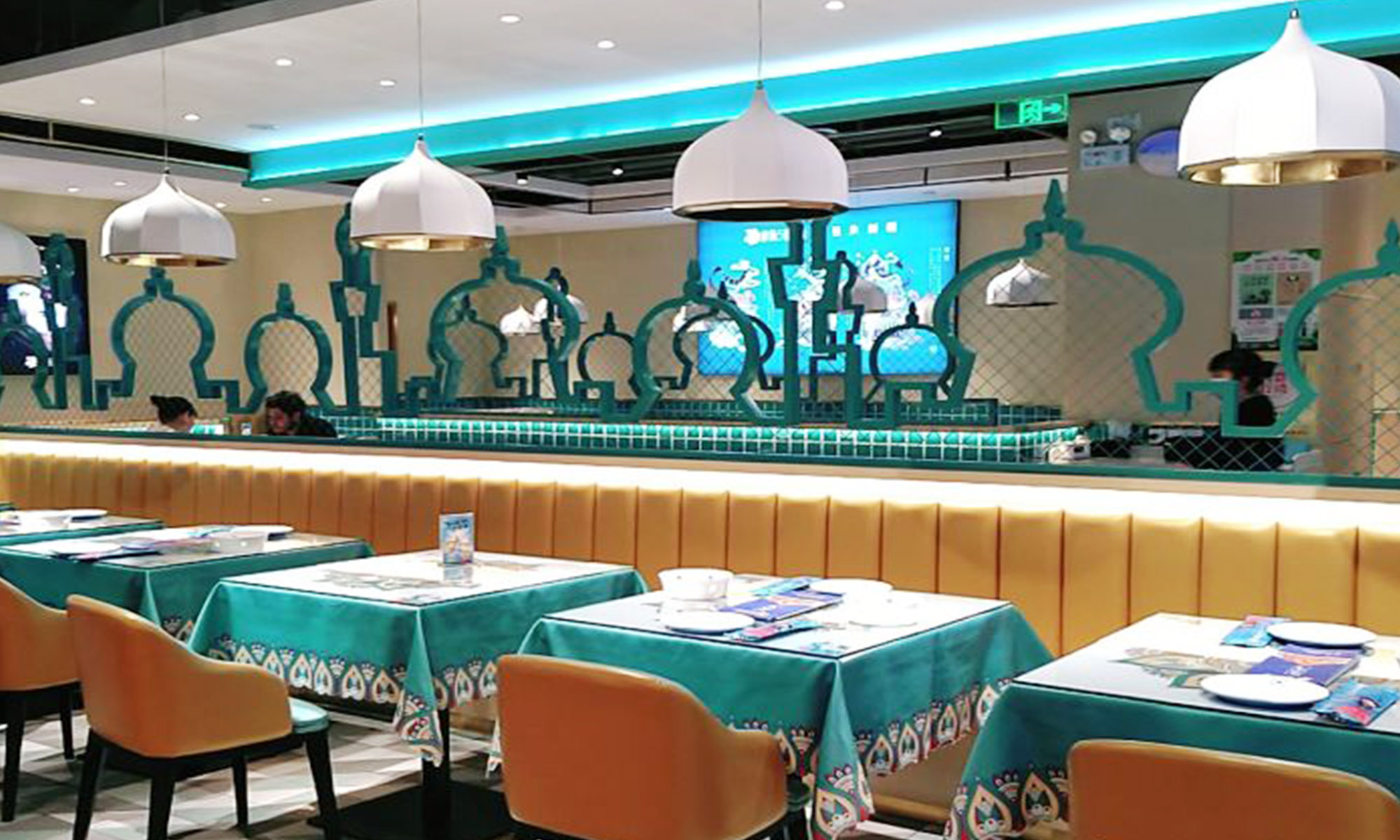 Loulan Guri Xinjiang Restaurant-IslamiChina Travel