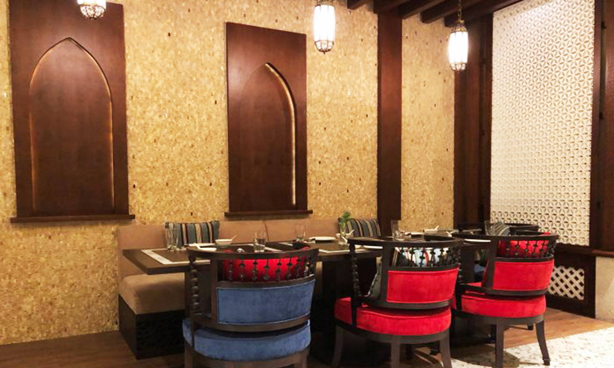 Muslim Restaurant at Crown Plaza-IslamiChina Travel