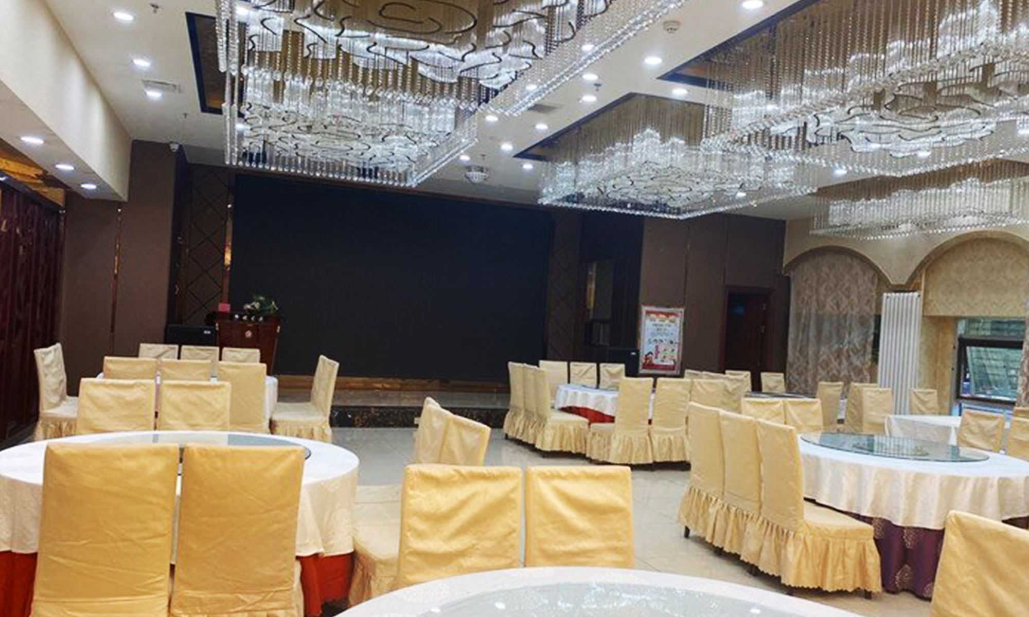 Yuebin Building Restaurant at Haihu-IslamiChina Travel